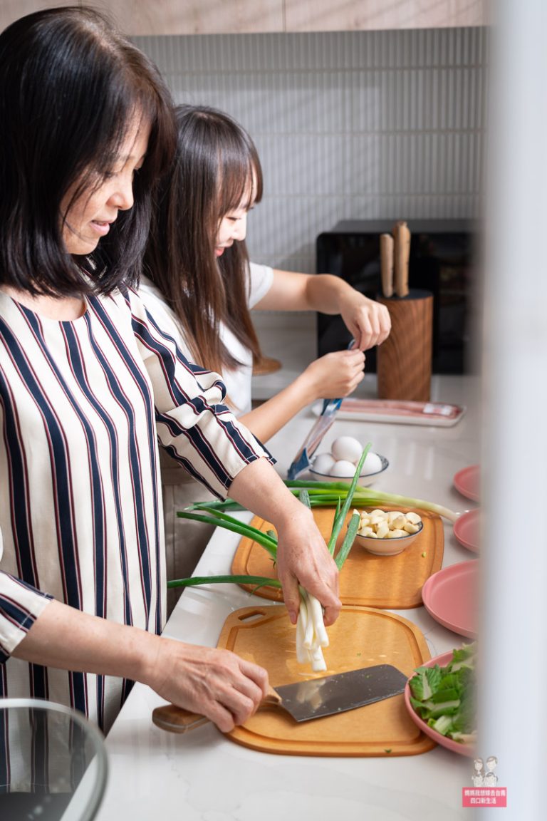 【鍋具開箱】一鍋抵六鍋！煎煮炒炸燉滷都可以的COTD 3D立體雙層蜂巢不鏽鋼鍋！不沾鍋推薦 - 媽媽我想嫁去台南！四口新生活